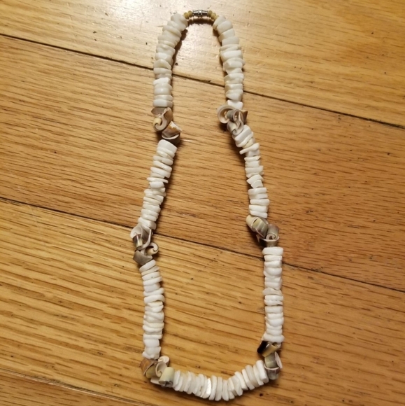 None | Jewelry | Vintage Unisex Genuine Puka Shell Necklace | Poshmark